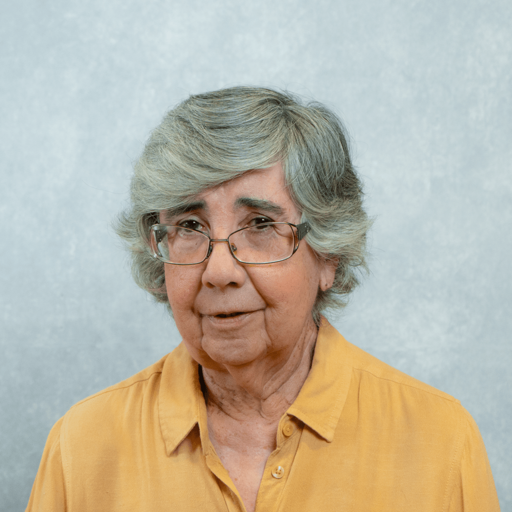 Ana María Calderón de la Barca - Centro de Investigación en ...